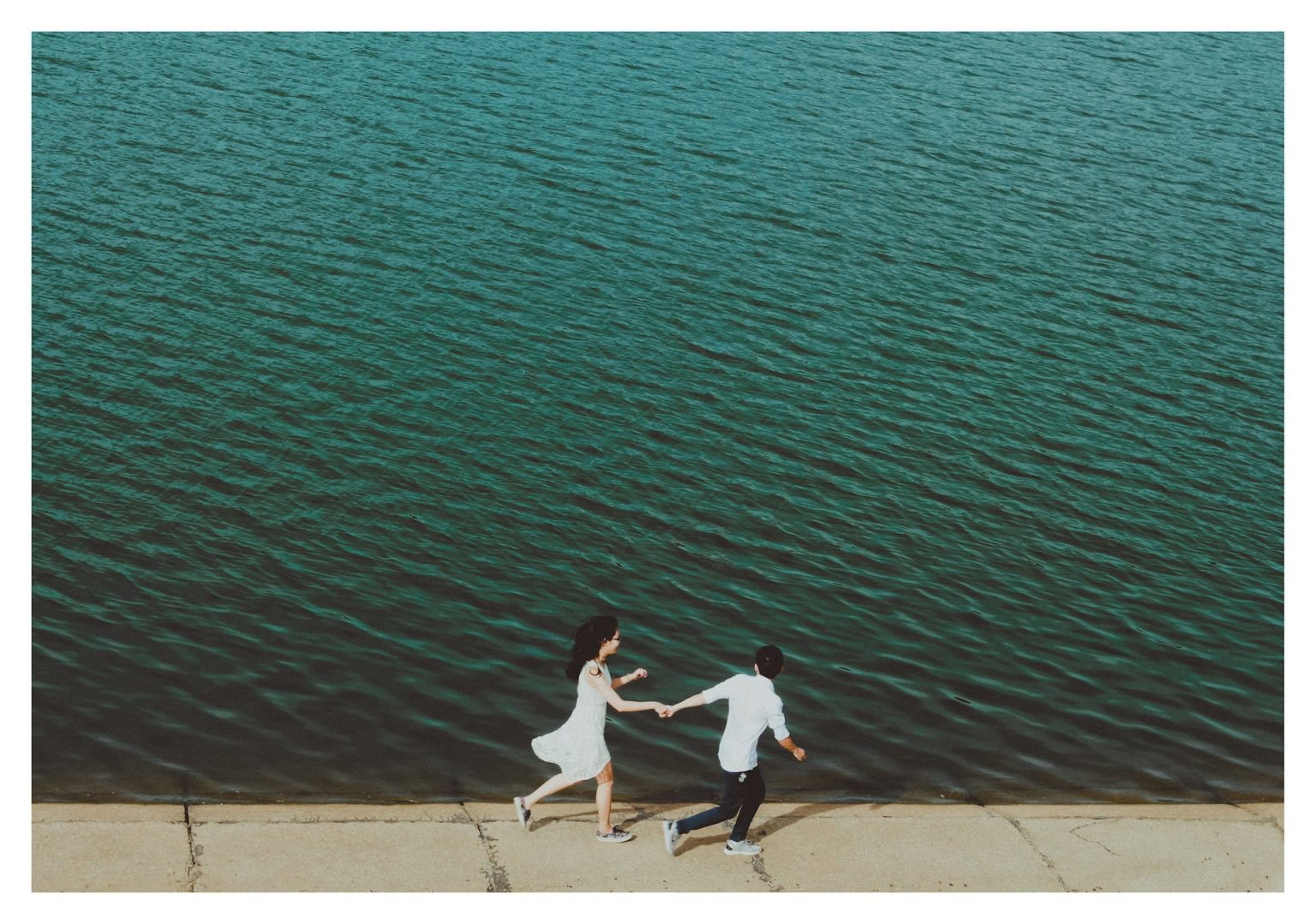 Proxemics: How To Master The Hidden Dimension Of Life Worldwide ...
